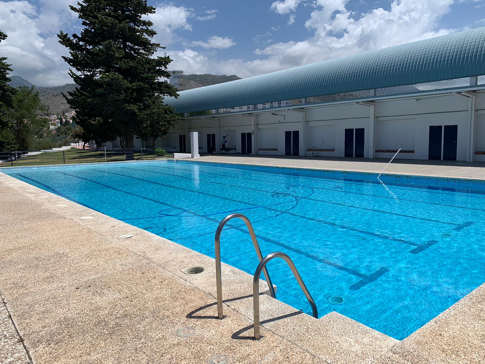 Mañana abre la Piscina Municipal - Ayuntamiento de Nerja
